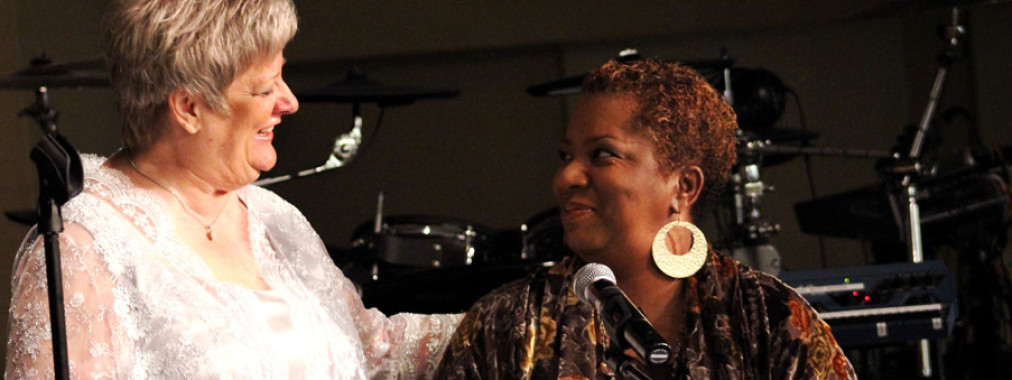 Donna D Here - Donna D Here